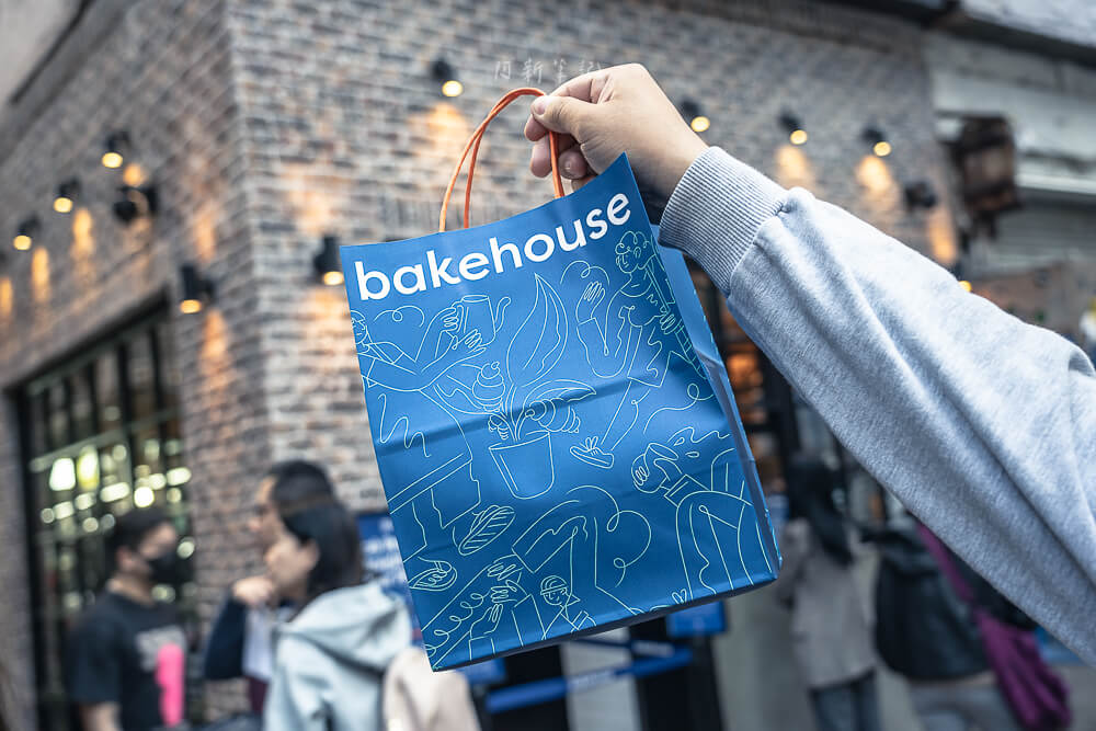 Bakehouse｜這間香港蛋塔賣爆！遊客指定必買伴手禮，要排很久...