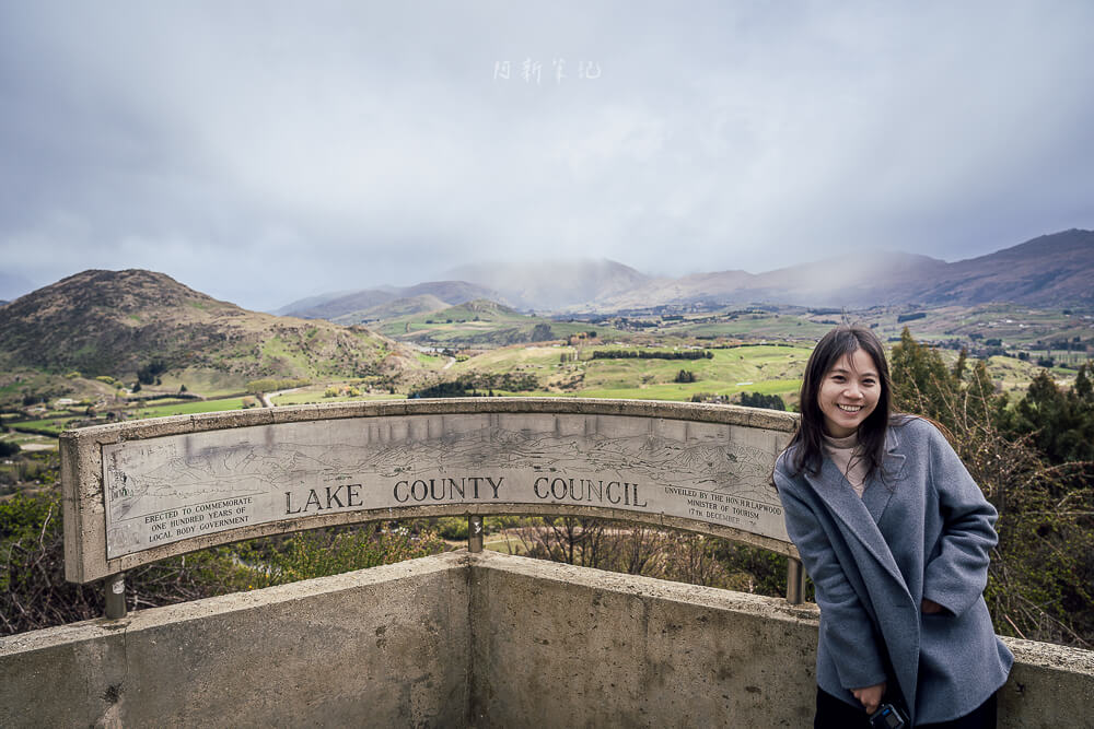 Arrow Junction Lookout Point |髮夾彎後美景，隱藏皇冠山脈公路旁