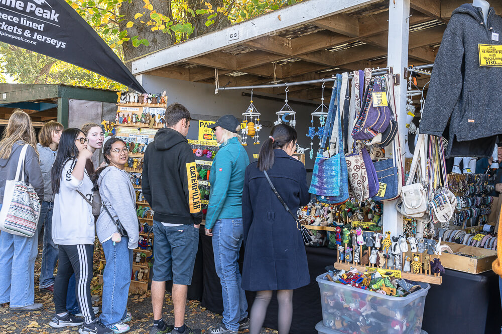 Riccarton Sunday Market |基督城最大農業市集！只開禮拜日～
