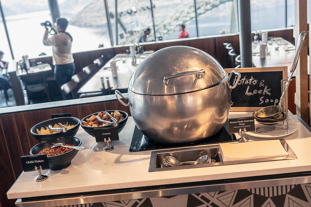 Stratosfare Restaurant & Bar | 皇后鎮吃到飽！一覽皇后鎮美景～