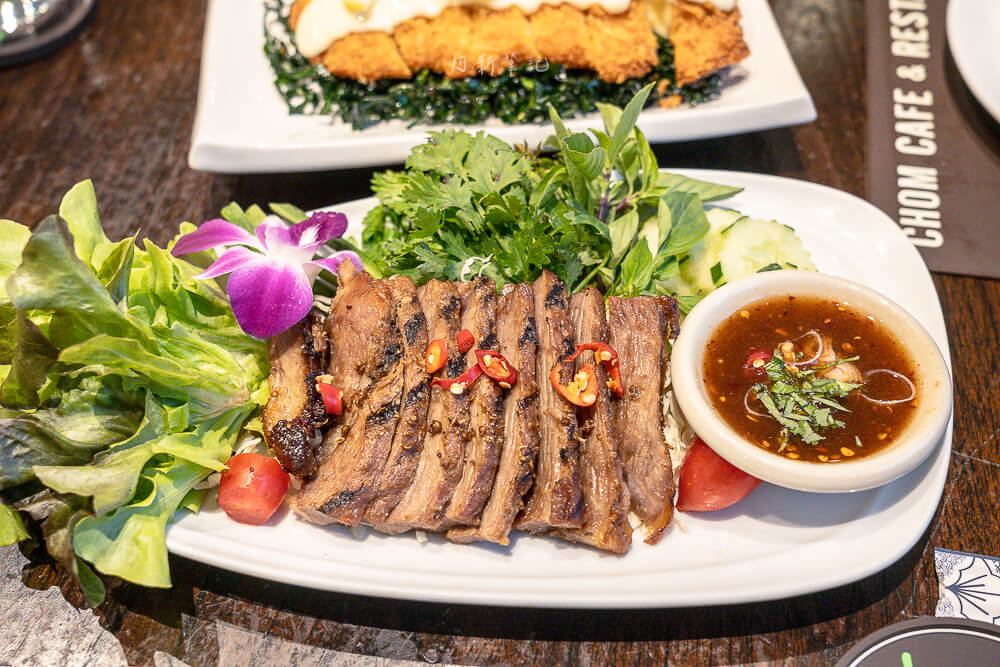 Chom Cafe and Restaurant｜清邁夢幻森林系餐廳