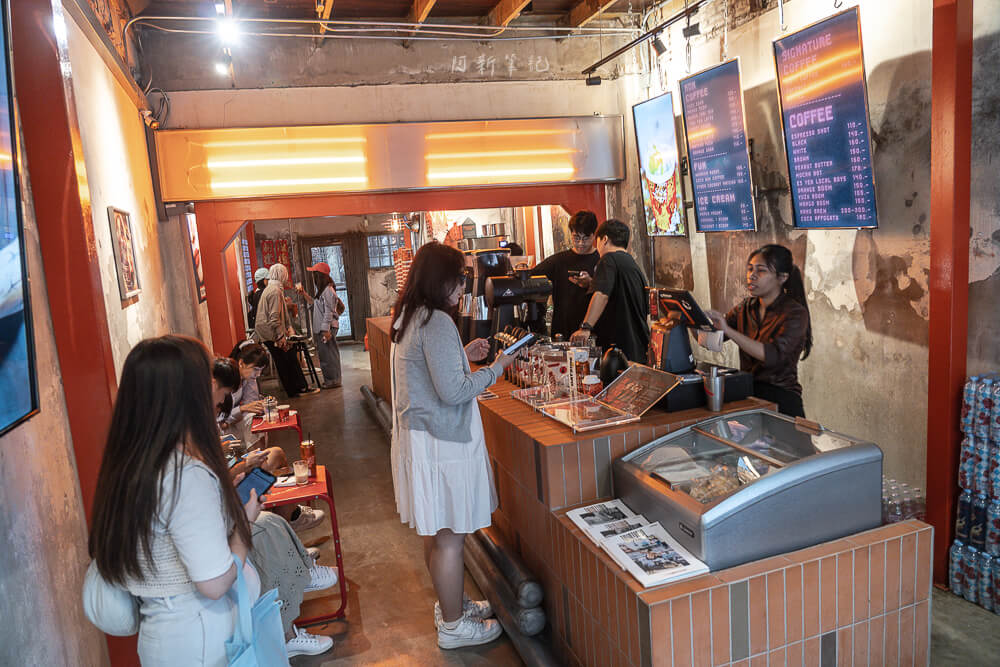 Local Boys Coffee Bangkok | 曼谷咖啡館！鋁罐咖啡輕鬆帶走～